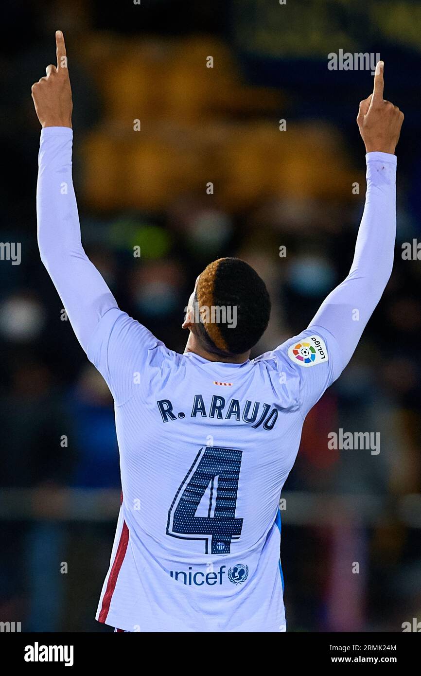 Ronald Araujo of FC Barcelona celebrates the victory during the La Liga ...