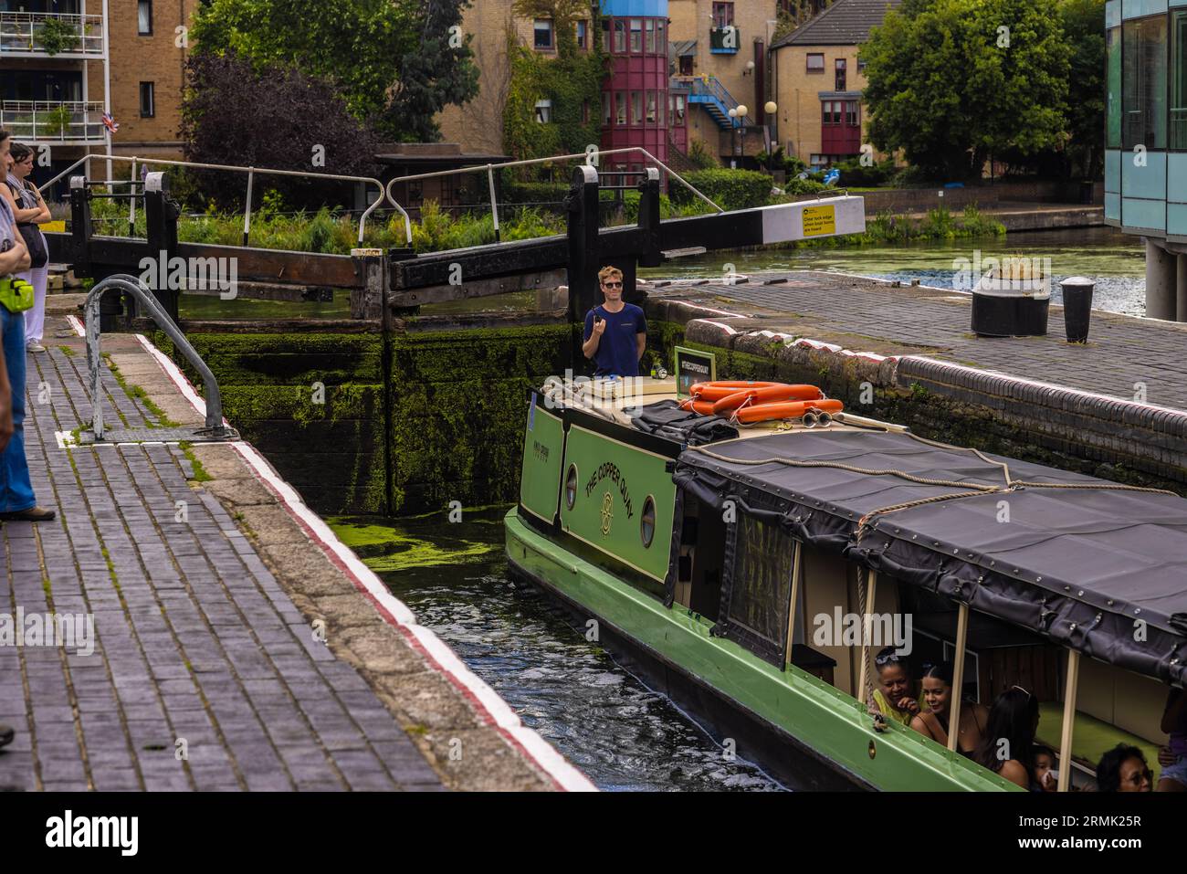 London City Road Lock Regent's Canal Stock Photo - Alamy
