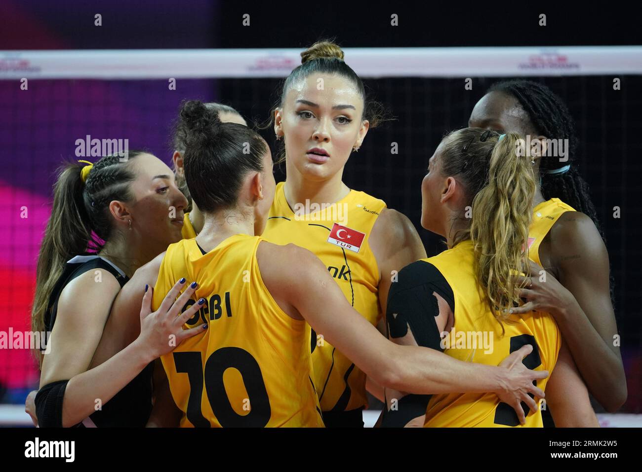 ANTALYA, TURKIYE - DECEMBER 18, 2022: Vakifbank players celebrating score point during Imoco ...