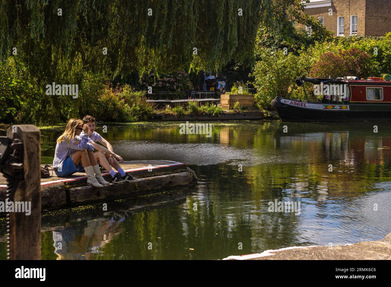 City Road Lock Regent's Canal London Stock Photo - Alamy