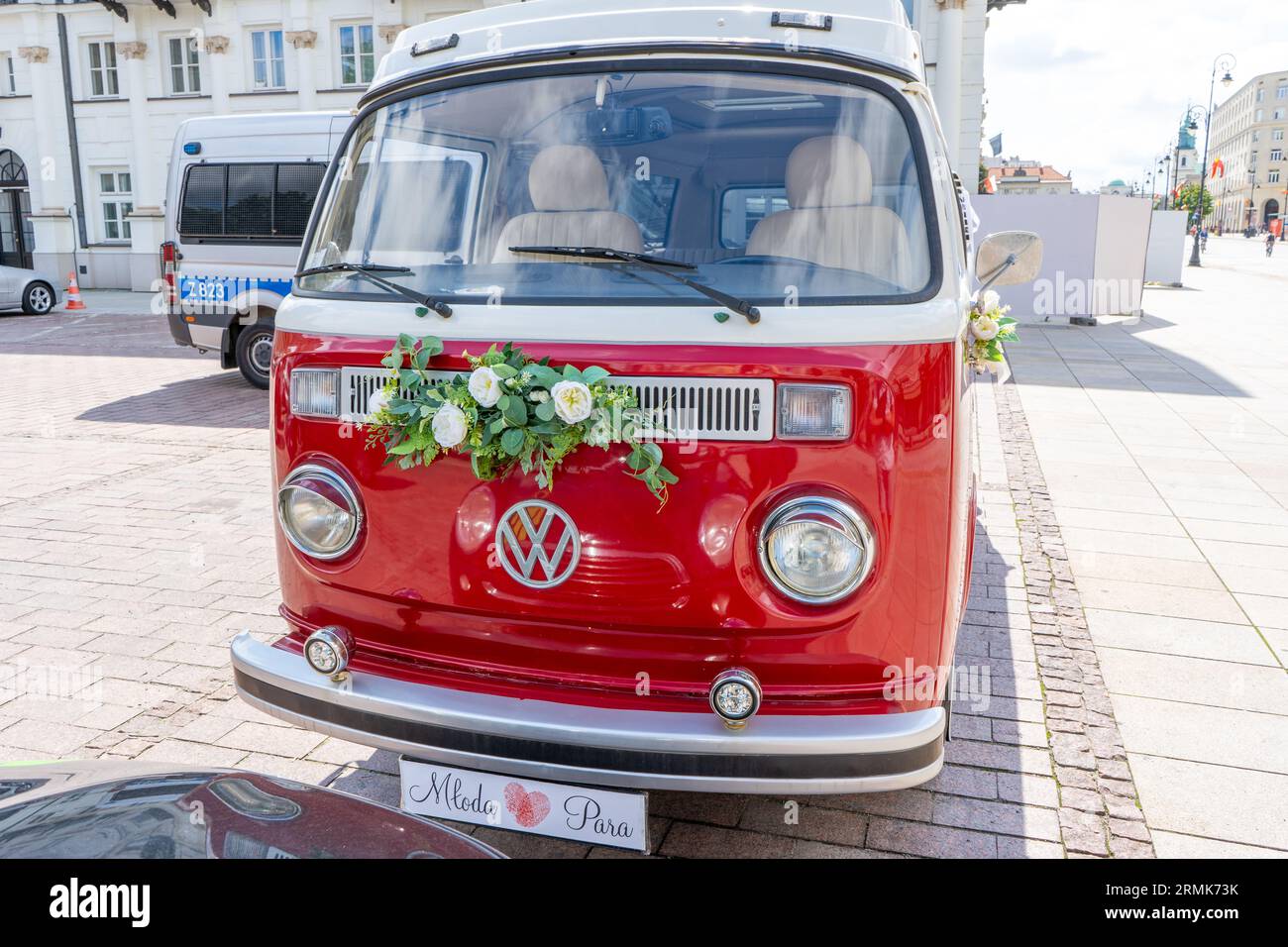 Classic mini wedding car hi-res stock photography and images - Alamy
