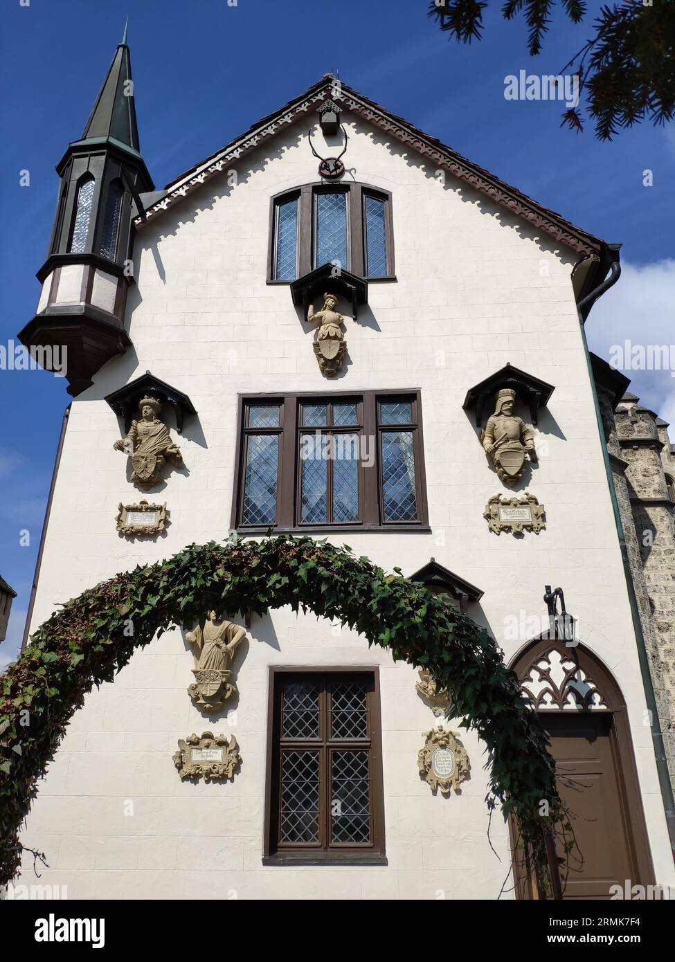 Half-timbered house, medieval gable, Lichtenstein Castle, Baden ...