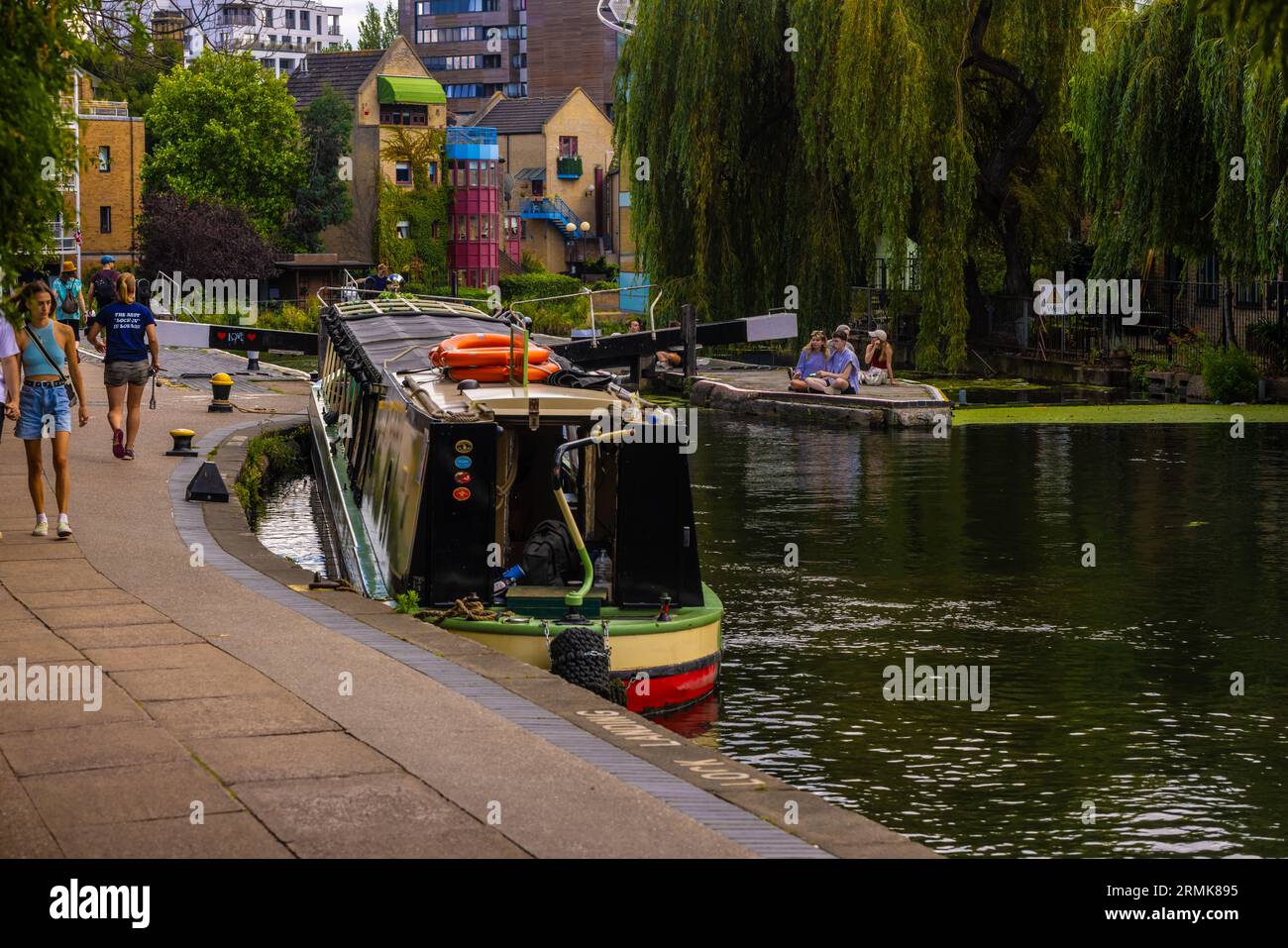London City Road Lock Regent's Canal Stock Photo - Alamy