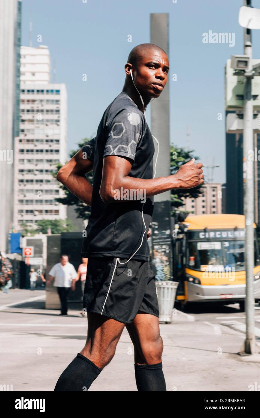 Muscular bridge hi-res stock photography and images - Alamy