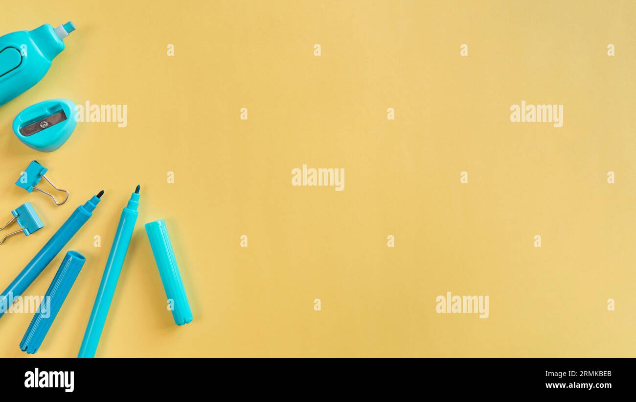 Back of classroom hi-res stock photography and images - Alamy