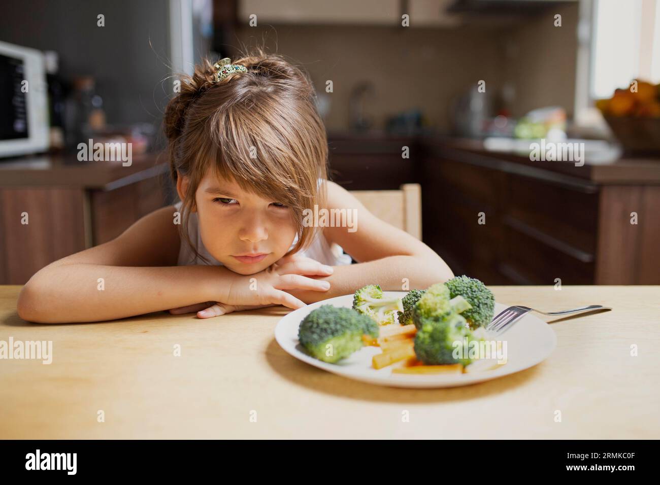 Child girl refuse food hi-res stock photography and images - Alamy