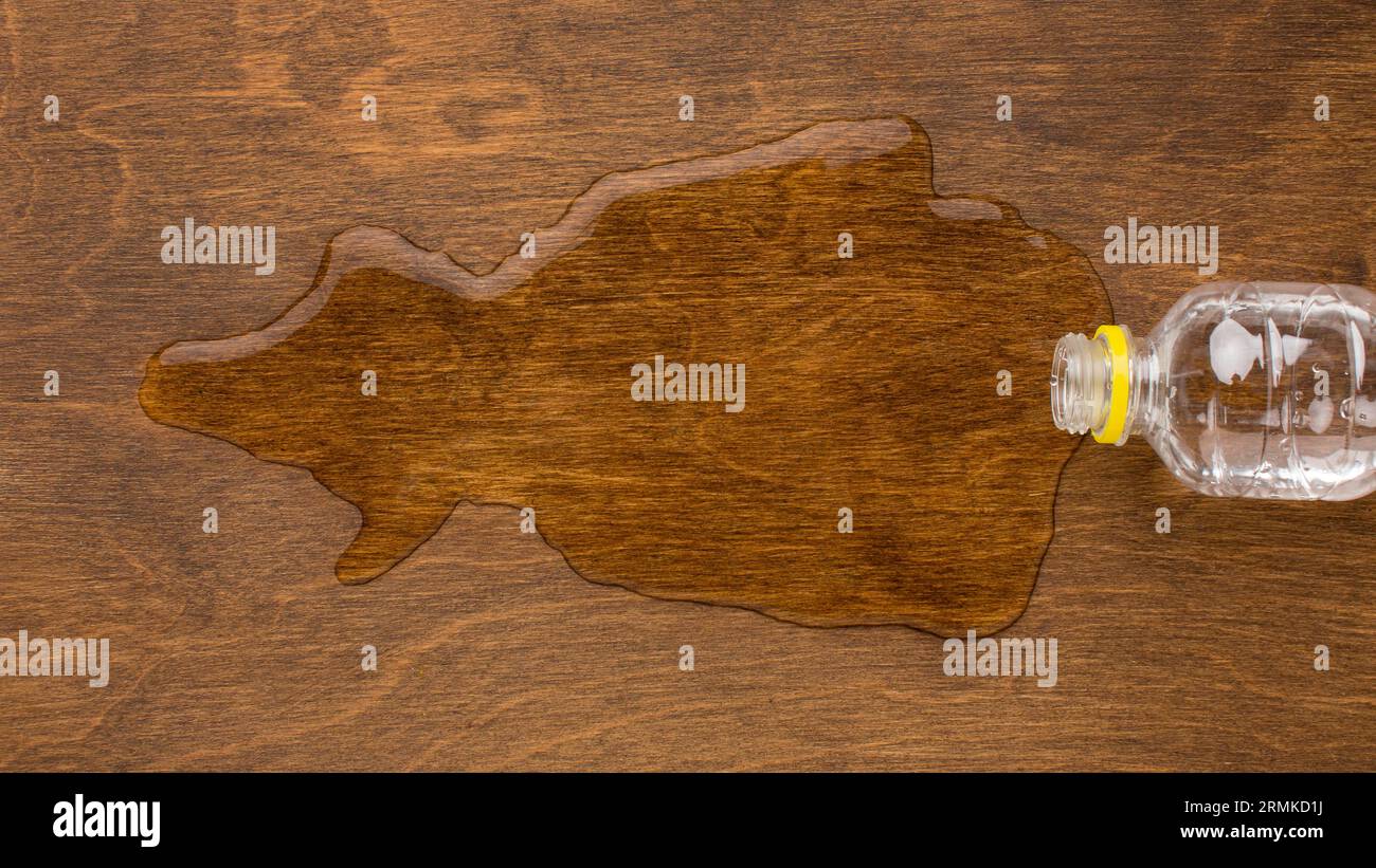 Water spilled from bottle hi-res stock photography and images - Alamy