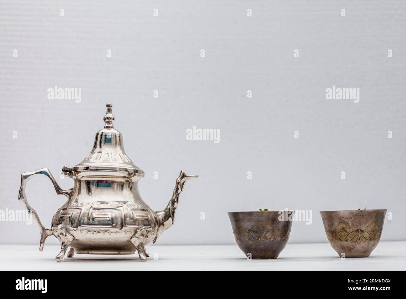 Arabic style table hi-res stock photography and images - Alamy