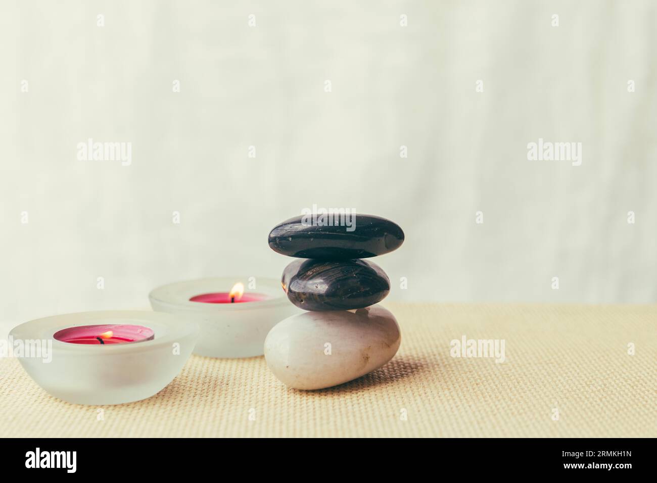 Pile of candles hi-res stock photography and images - Alamy