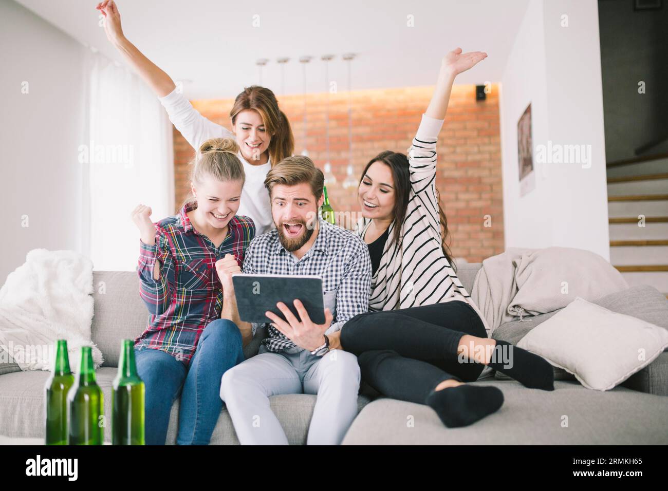 Content consumption hi-res stock photography and images - Alamy