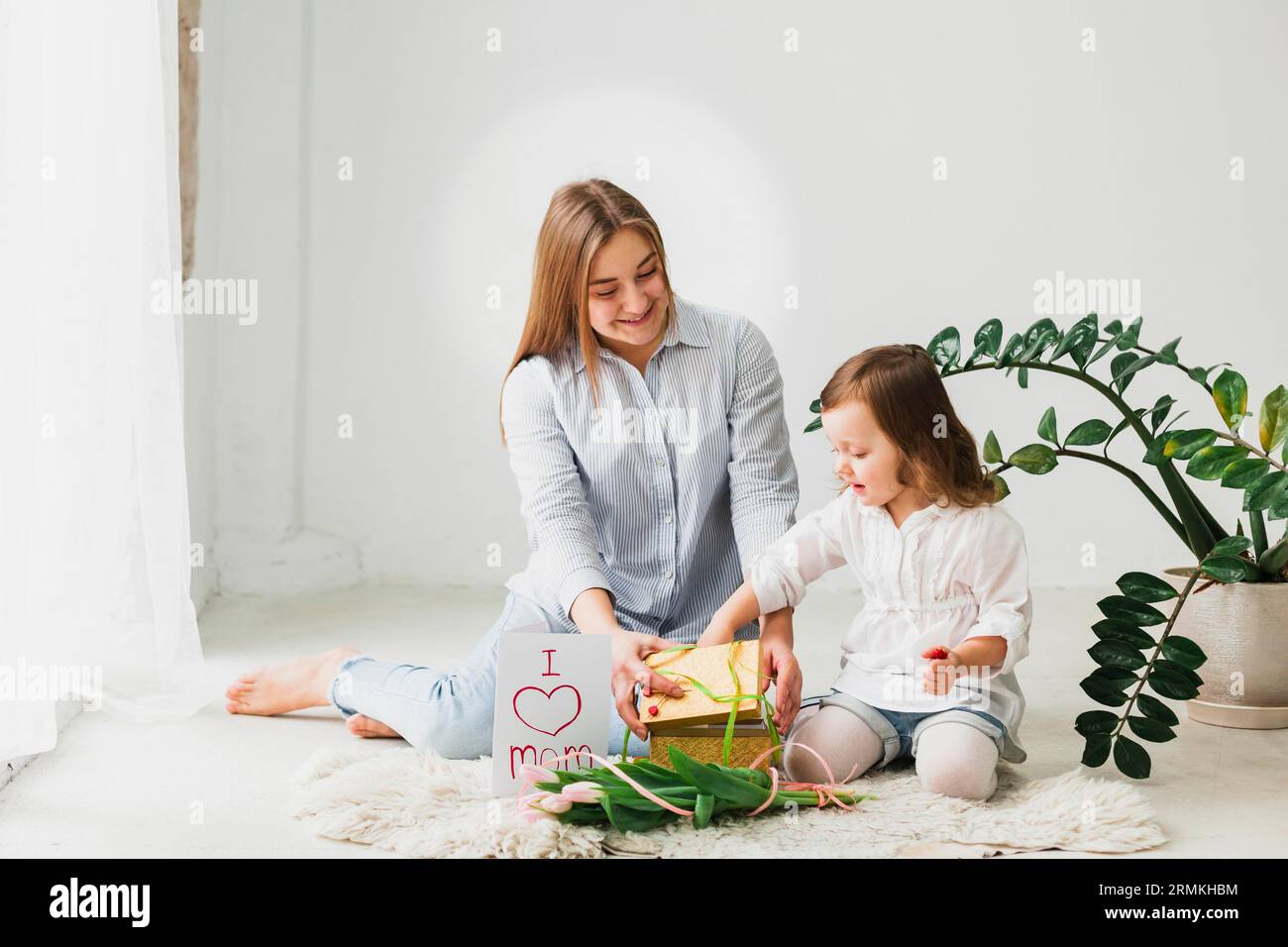 Emotion daughter hi-res stock photography and images - Alamy