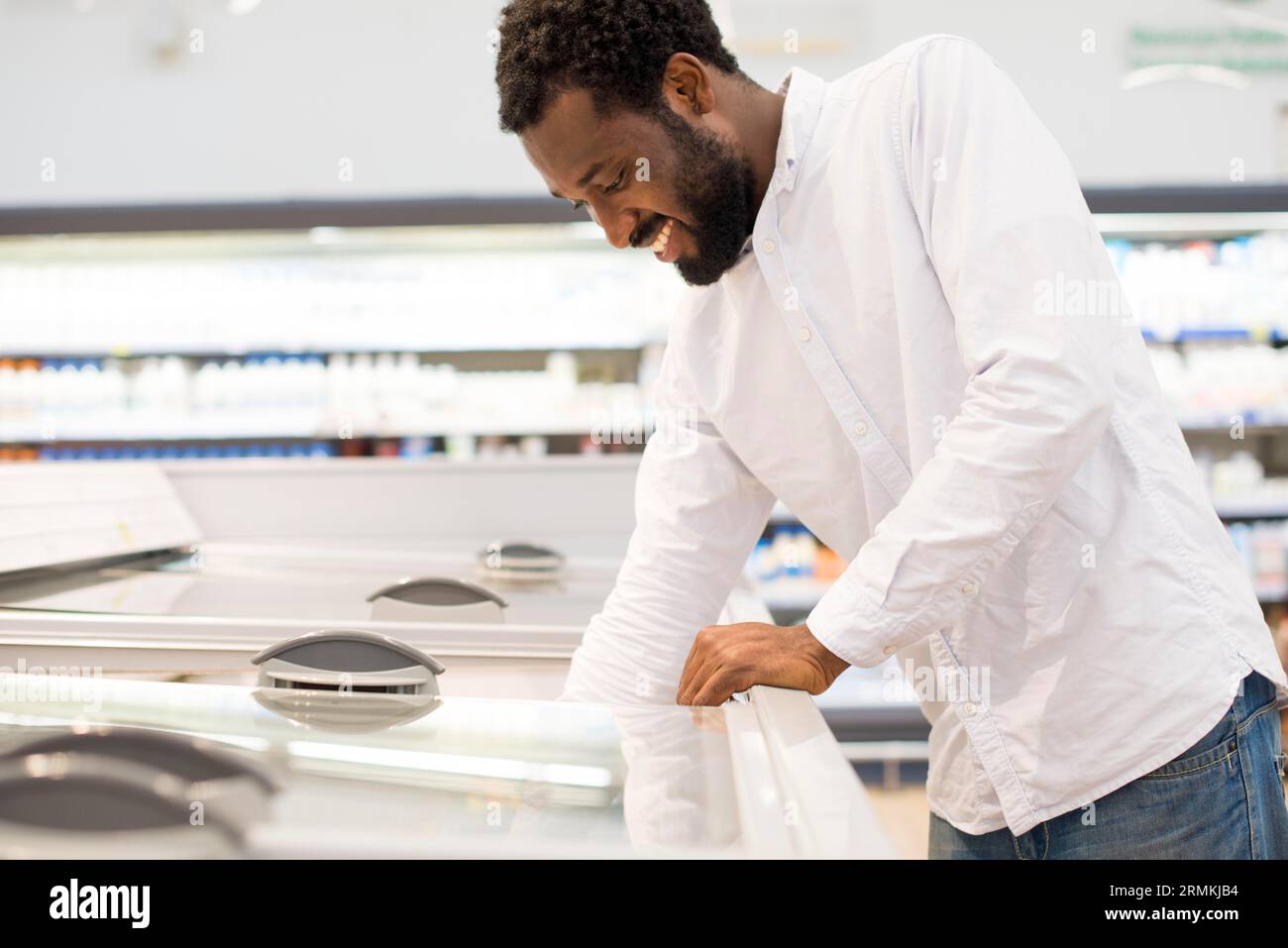 Man reaching out hi-res stock photography and images - Alamy