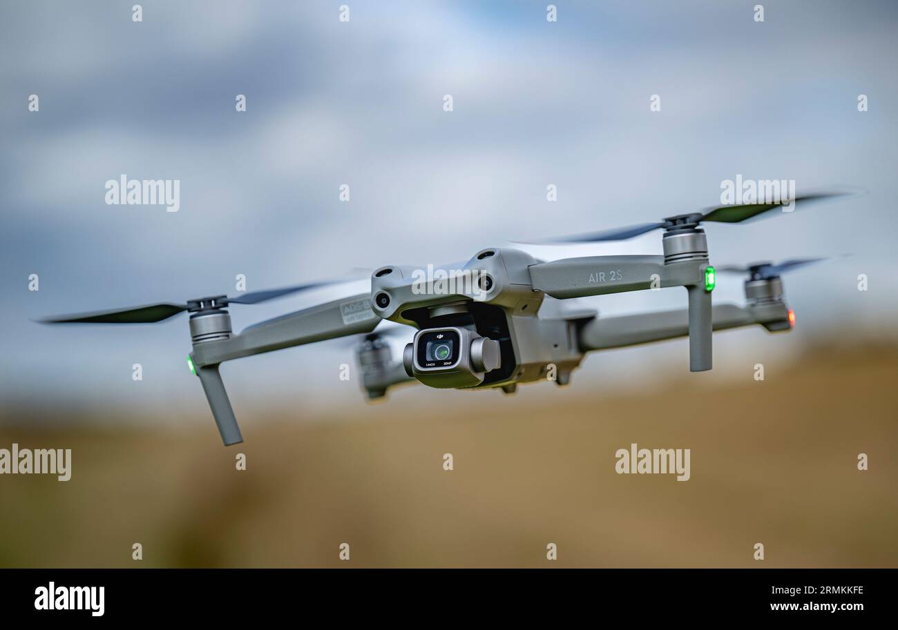 Low level drone flight hi-res stock photography and images - Alamy