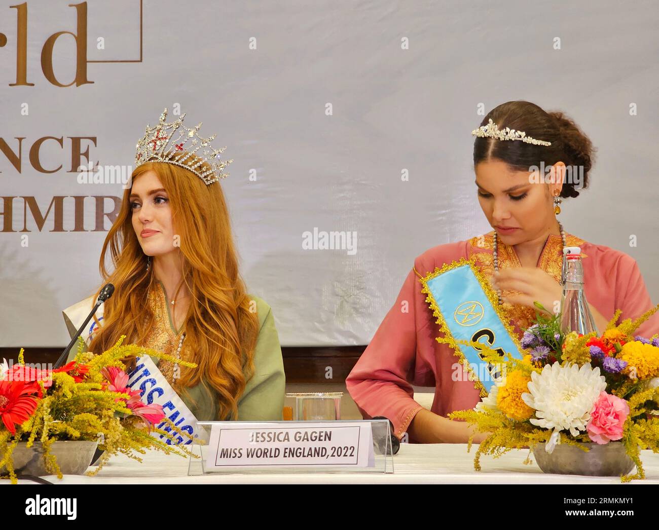 Srinagar, India. 28th Aug, 2023. Miss World England Jessica Gagen (L ...