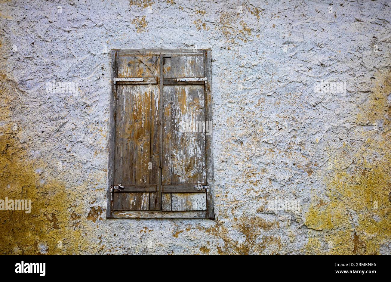 Weathered house facade with an old closed window, spa town, Bad ...
