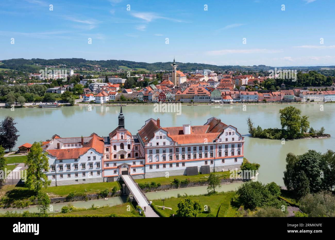 Drone shot, Neuhaus am Inn Castle with view to Schaerding, Neuhaus ...
