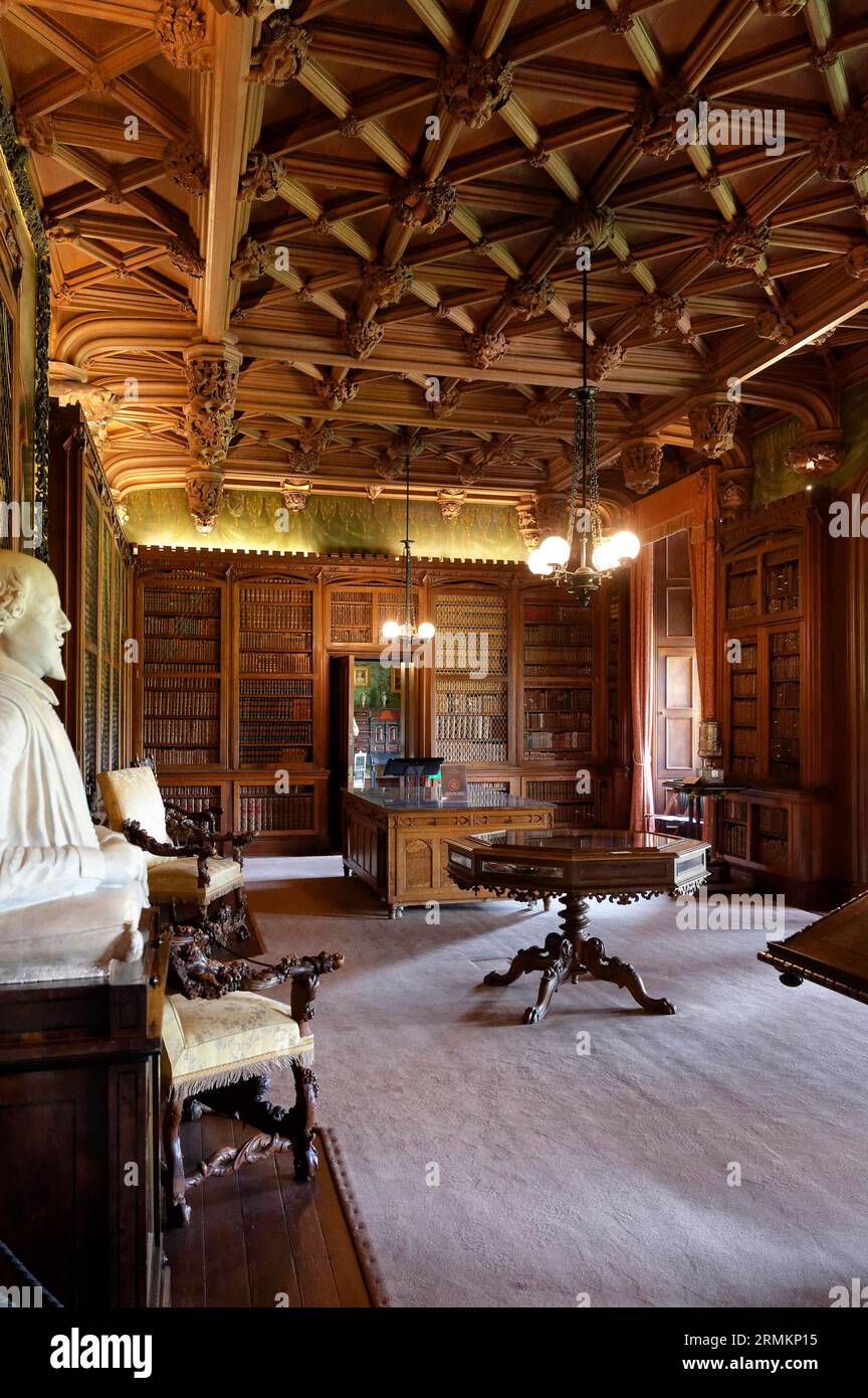Interior view, Book, Library, Abbotsford House, Melrose, Scotland ...