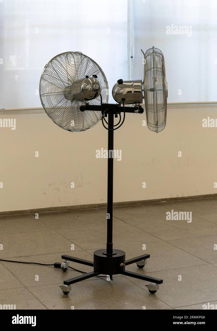 Empty fans hi-res stock photography and images - Alamy