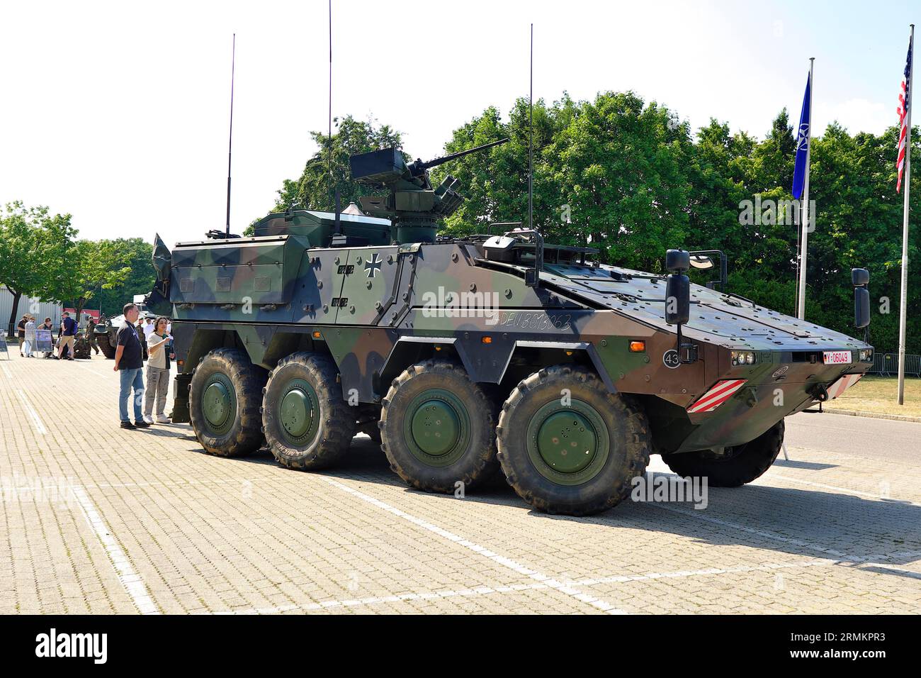 Armoured transport vehicle GTK Boxer wheeled tank, with 30-mm ...