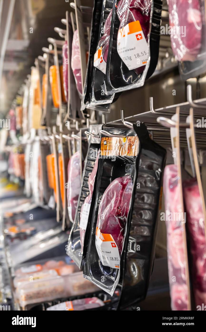 Meat counter, beef shrink-wrapped, supermarket food, Switzerland Stock ...
