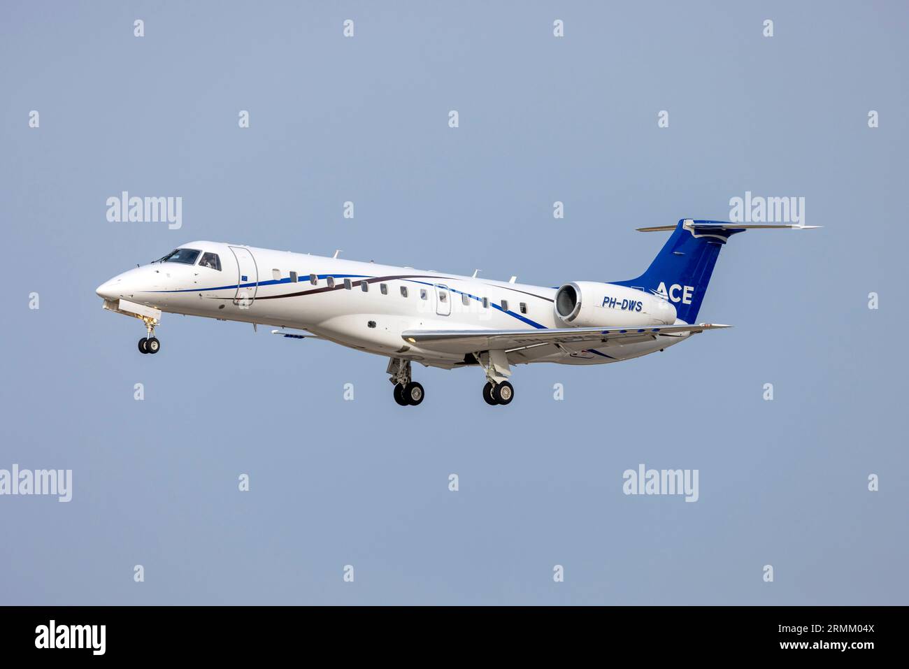 Embraer emb 135 hi-res stock photography and images - Alamy