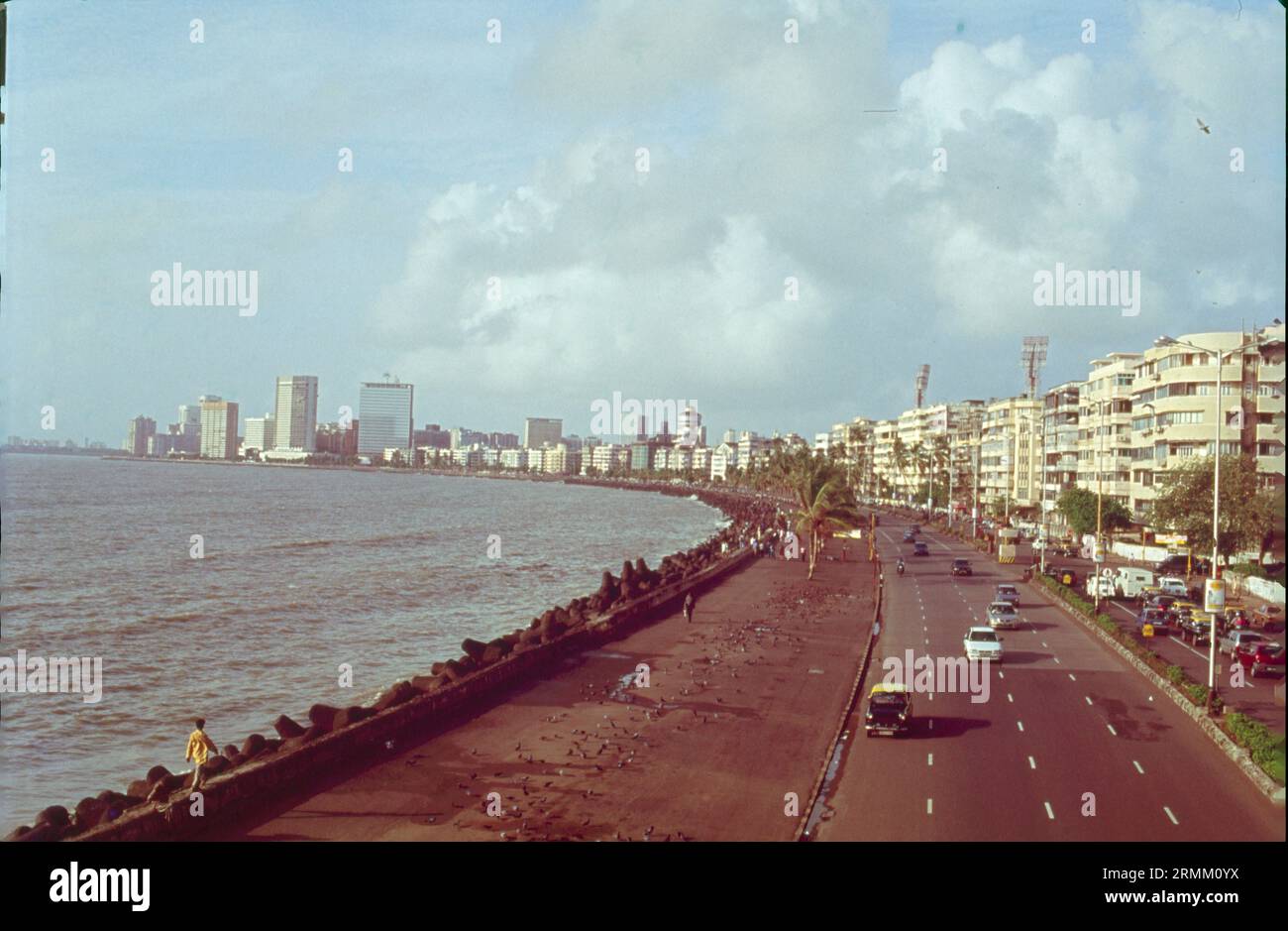 Marine Drive, also called the Queen's Necklace, is one of the most ...