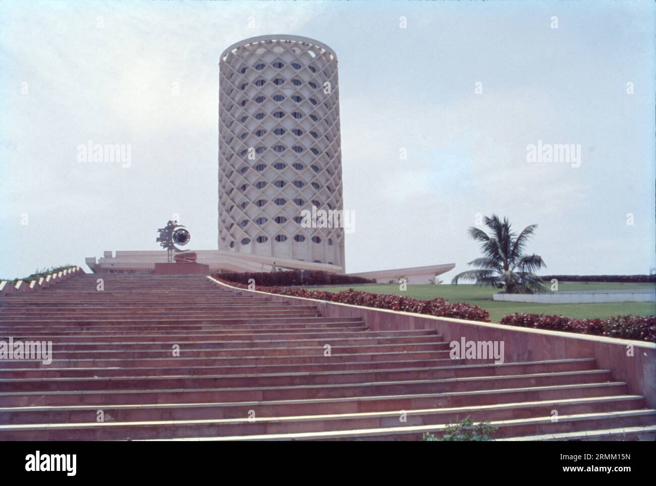 The Nehru Planetarium in Mumbai is a part of the Nehru Centre, and is a ...