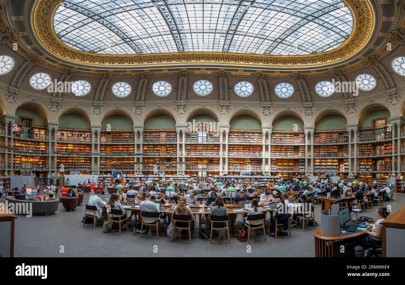 Library bookshelf france wall hi-res stock photography and images - Alamy