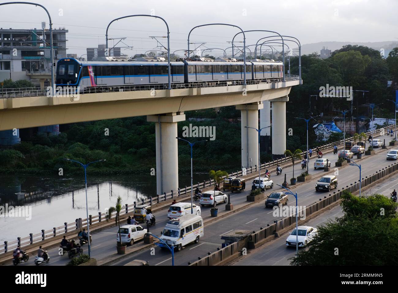 Indian metro rail hi-res stock photography and images - Alamy