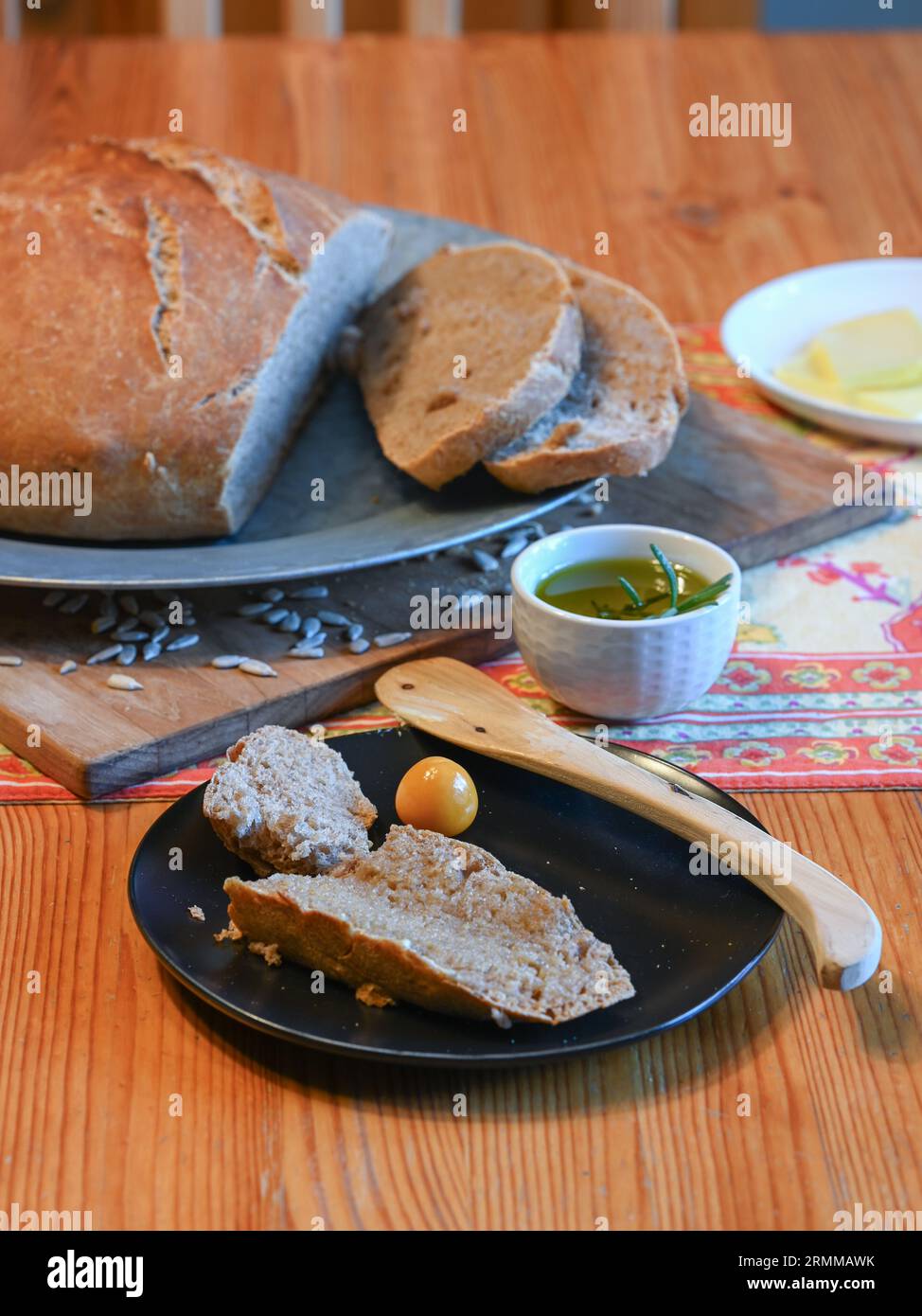 Pine dining table hi-res stock photography and images - Alamy