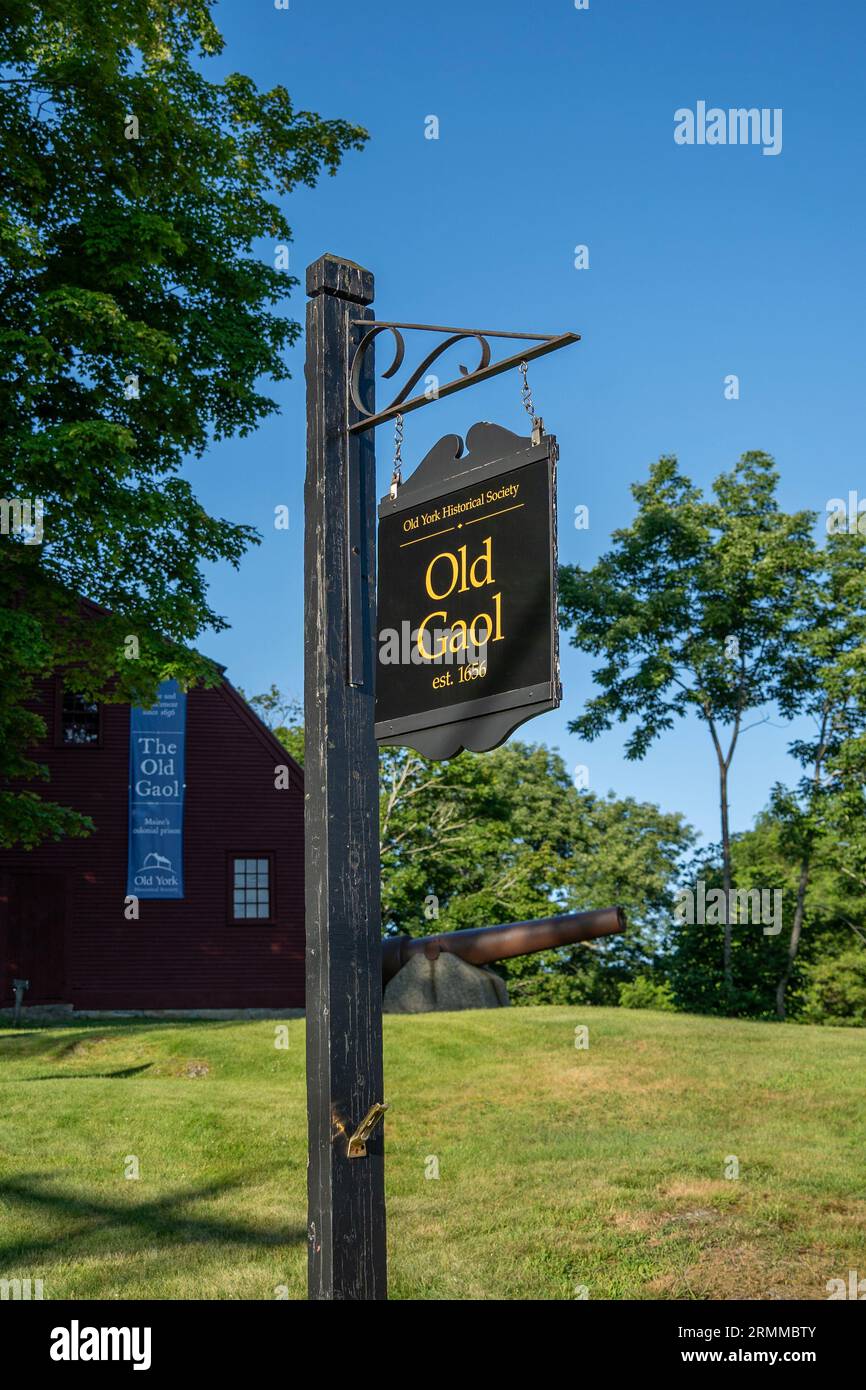 Old gaol building sign old historical society jail prison hi-res stock photography and images ...
