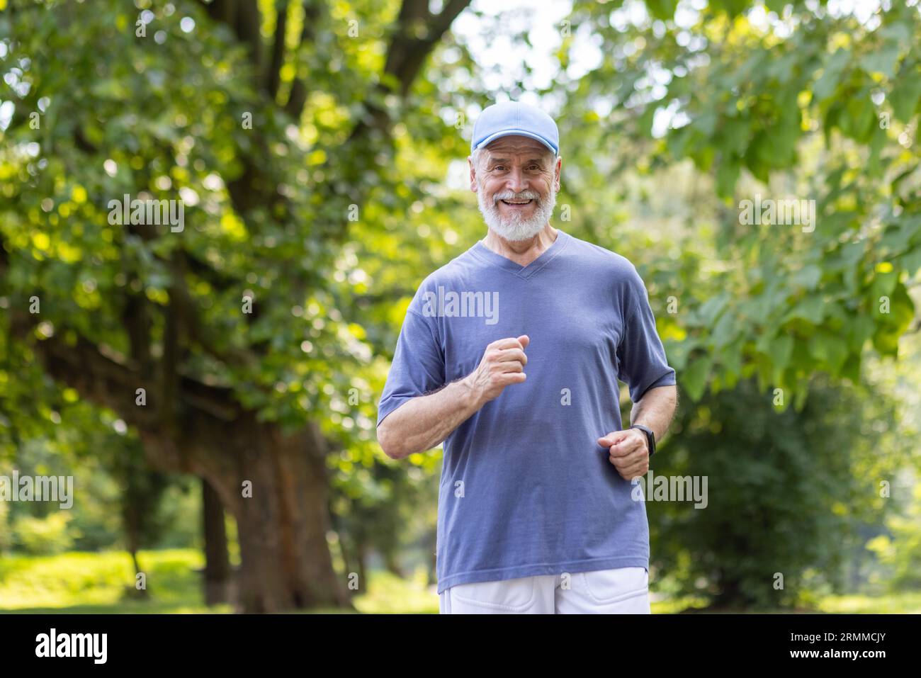 Elderly man in tracksuit hi-res stock photography and images - Alamy