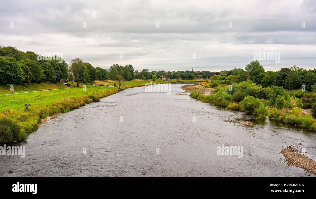 Bridge dee aberdeen hi-res stock photography and images - Alamy