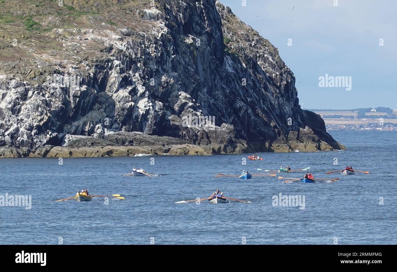 St Ayles Skiffs rowing to the finishing line from Craigleith at the ...