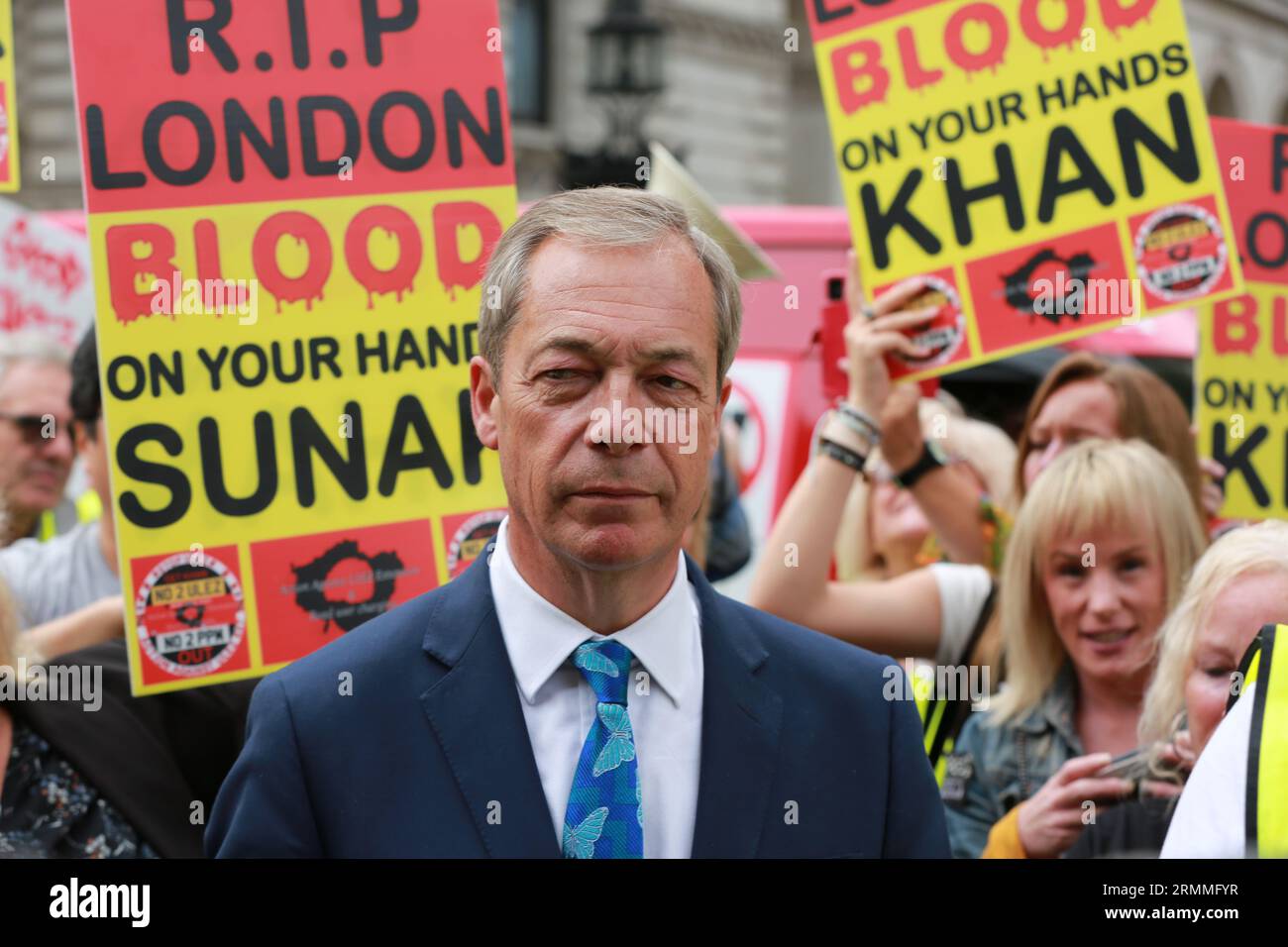 Nigel farage money hi-res stock photography and images - Alamy