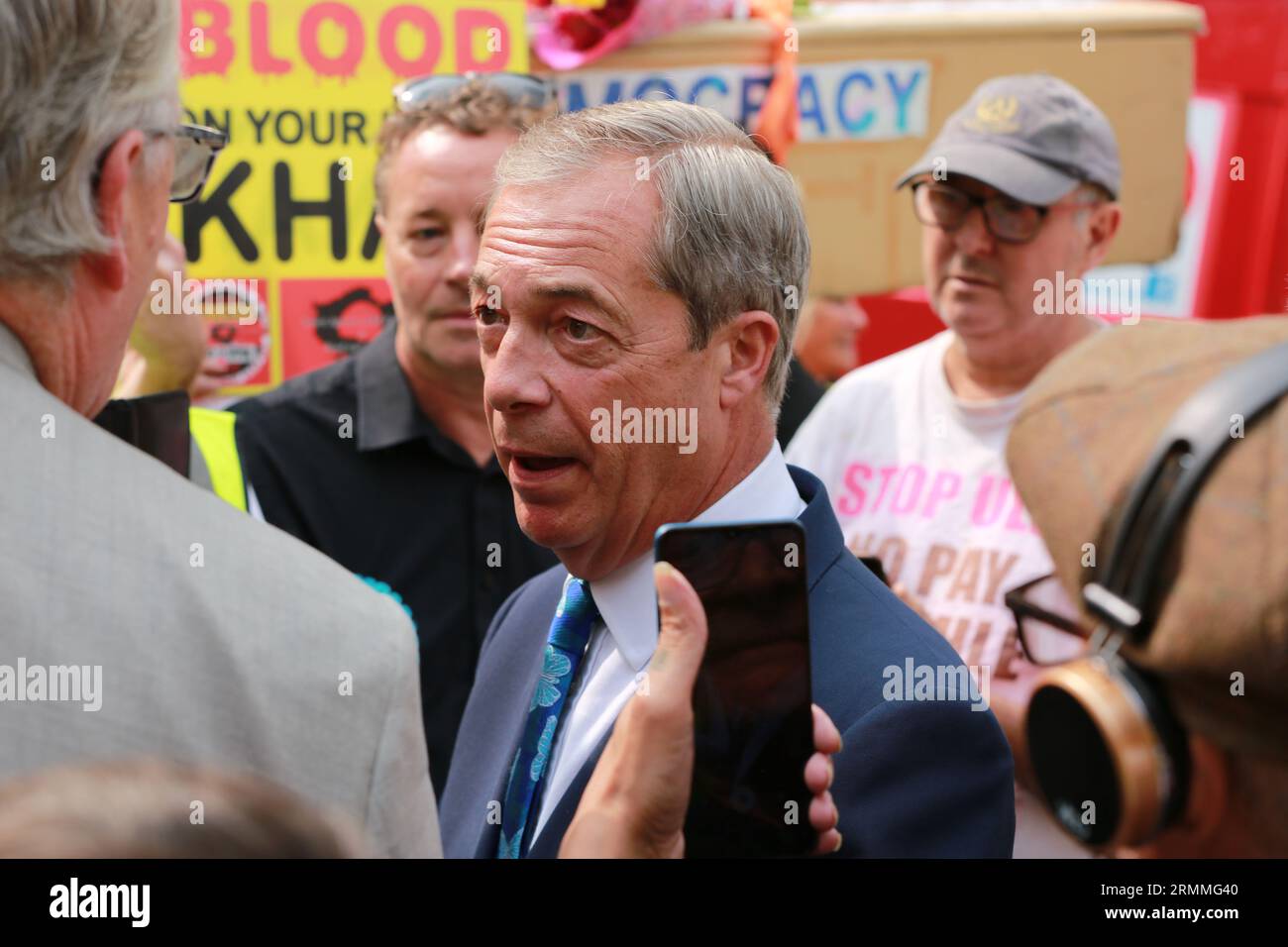 Nigel farage ulez hi-res stock photography and images - Alamy