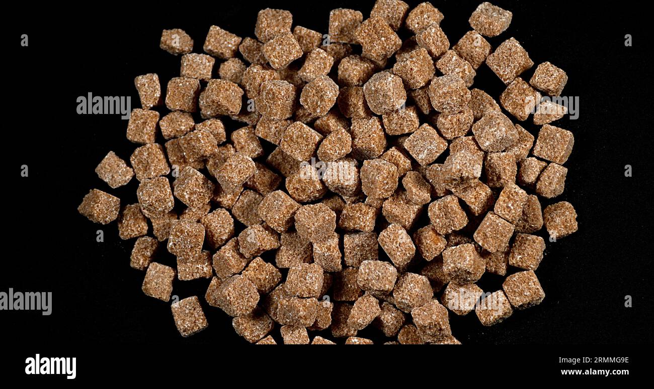 Sugar lump falling hi-res stock photography and images - Alamy