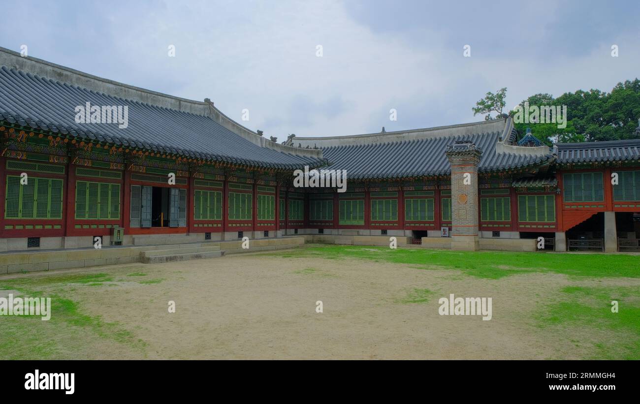 South korean ruler hi-res stock photography and images - Alamy