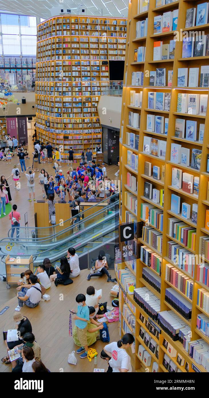 Starfield Library at COEX Mall in Seoul, South Korea Stock Photo - Alamy