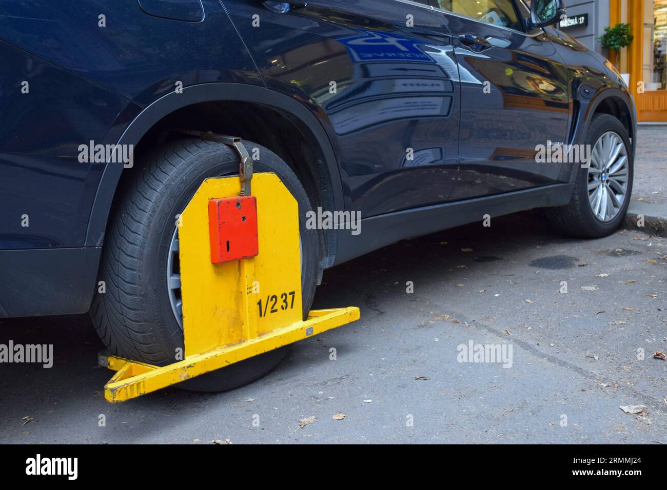 Wheel clamping zone hi-res stock photography and images - Alamy