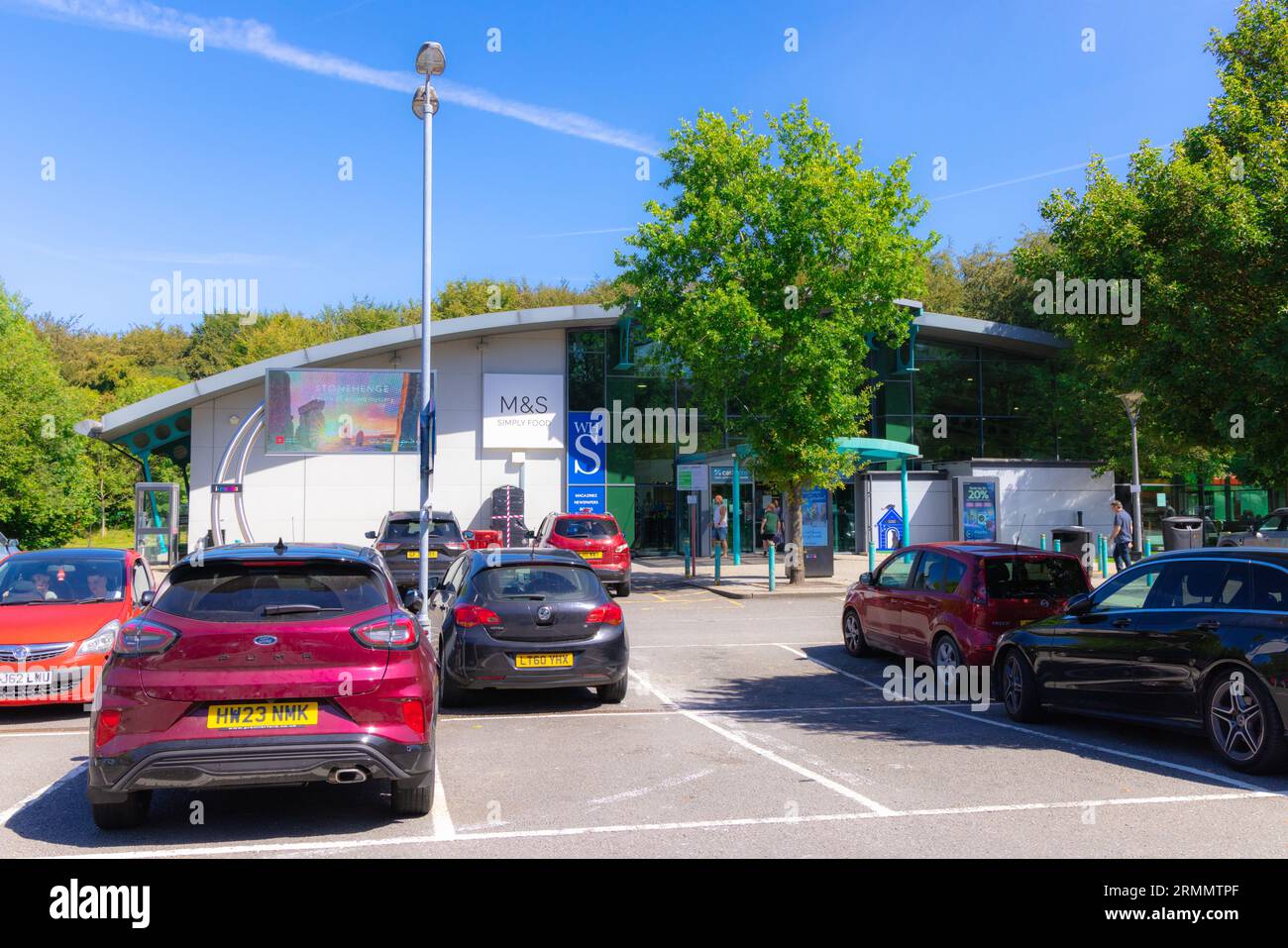 M3 service station hi-res stock photography and images - Alamy