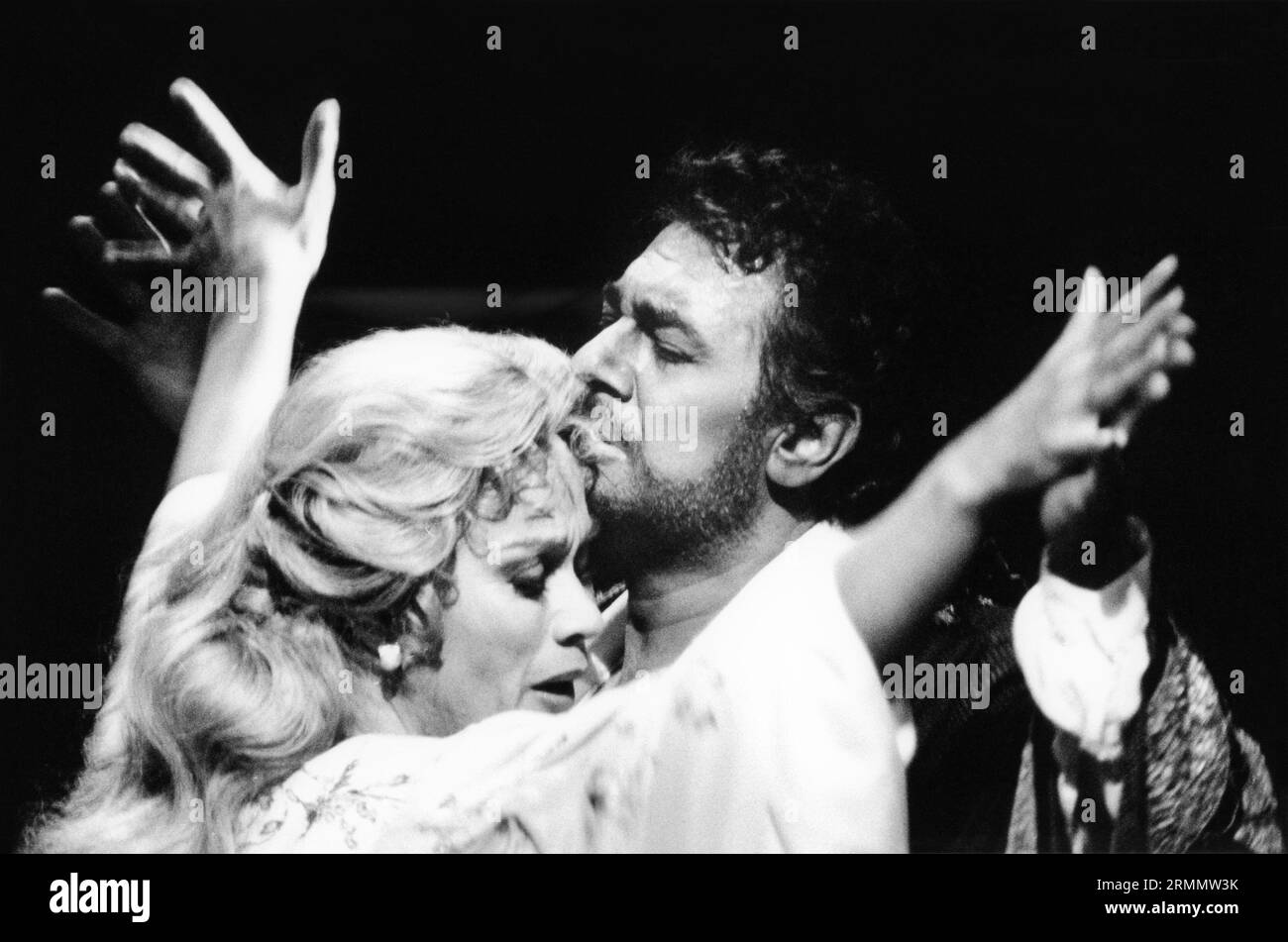 Wife of placido domingo hi-res stock photography and images - Alamy
