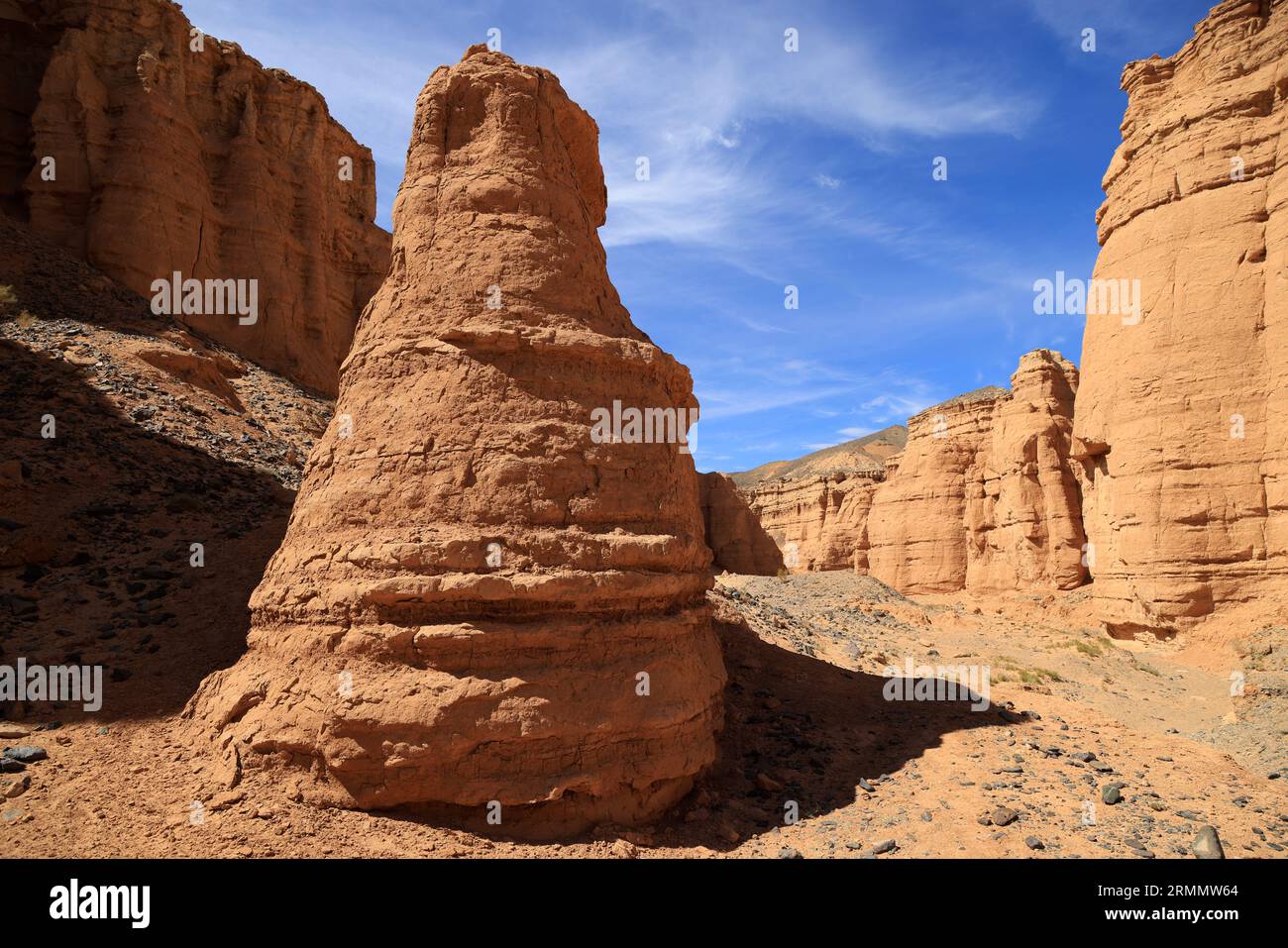 The rock formations in Nemegt canyon, Umnugobi, Mongolia Stock Photo ...