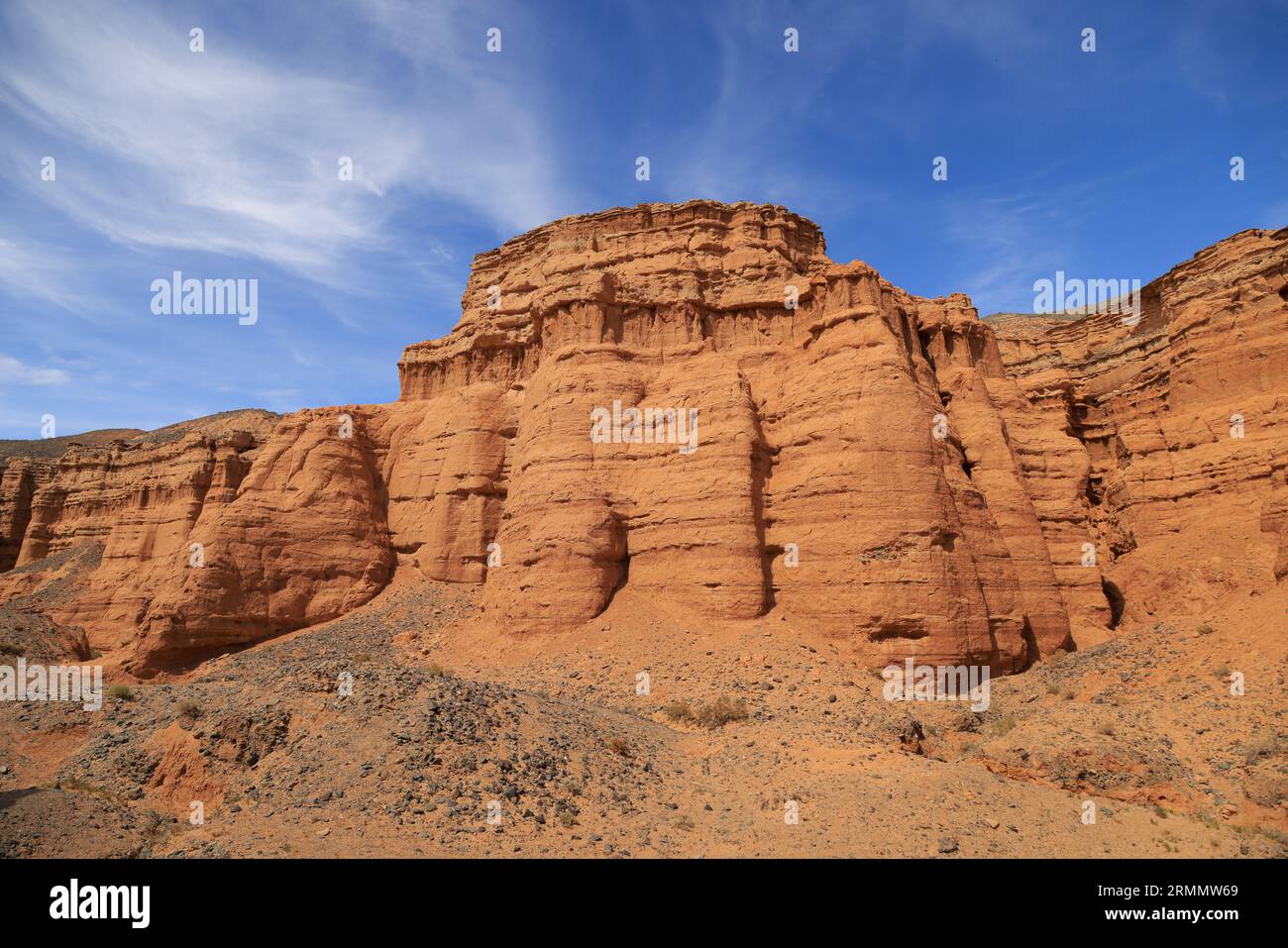 The rock formations in Nemegt canyon, Umnugobi, Mongolia Stock Photo ...