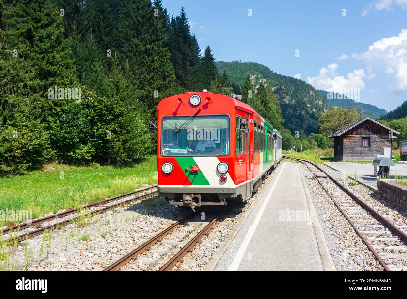 Ramingstein: railway station Ramingstein-Thomatal, Murtalbahn railcar ...
