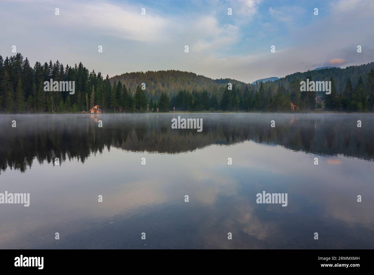 Shooting range hut for shooters hi-res stock photography and images - Alamy