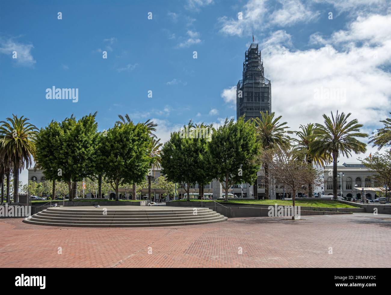 San Francisco, CA, USA - July 12, 2023: embarcadero plaza with green ...