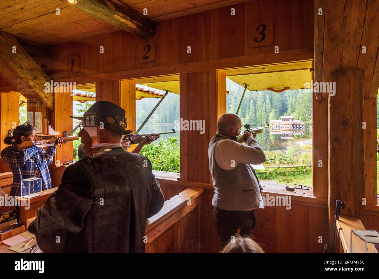 Hut for shooting water targets hi-res stock photography and images - Alamy