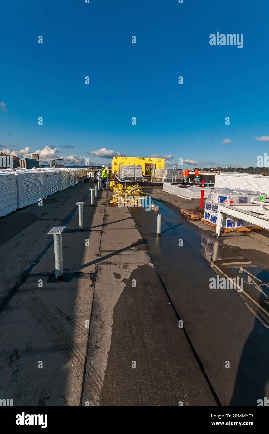 A commercial building under construction hi-res stock photography and ...