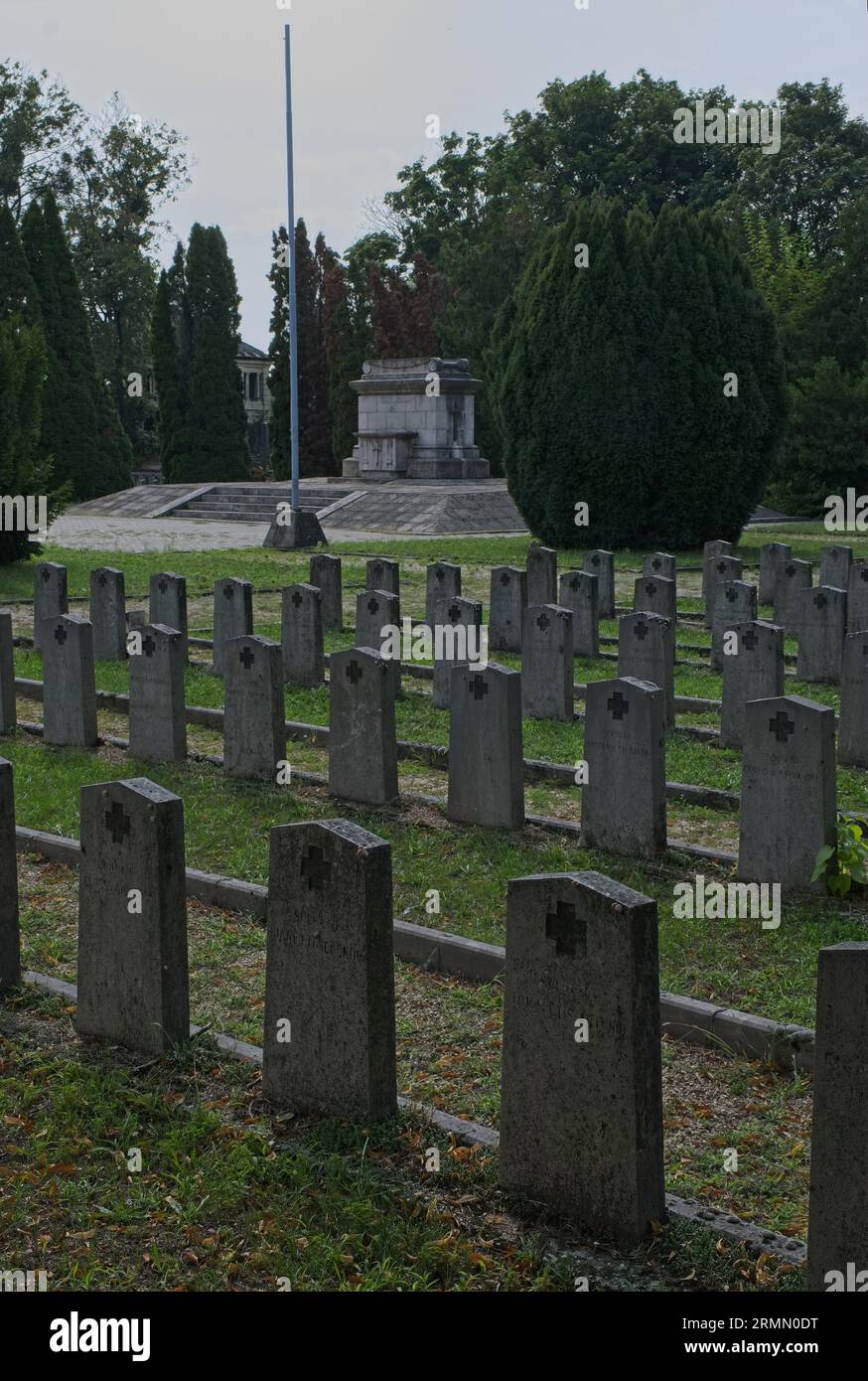 German war graves budapest hi-res stock photography and images - Alamy